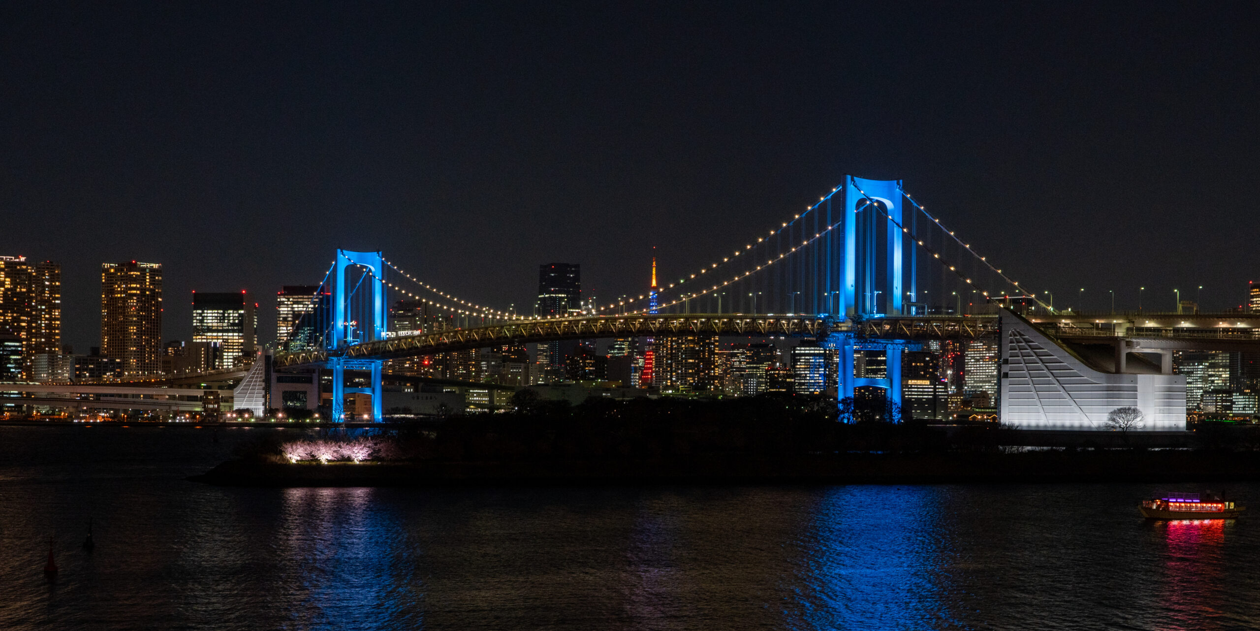 Odaiba Marine Park (Odaiba Kaihin Koen) | Traveling Japan