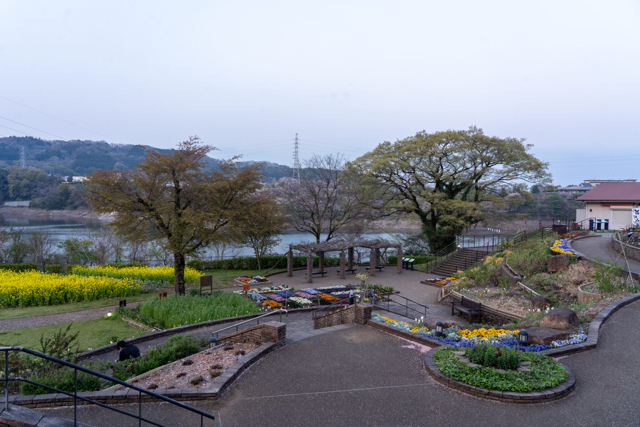 Tsukui Lake Shiroyama Park (Tsukuiko Shiroyama Park) | Traveling Japan
