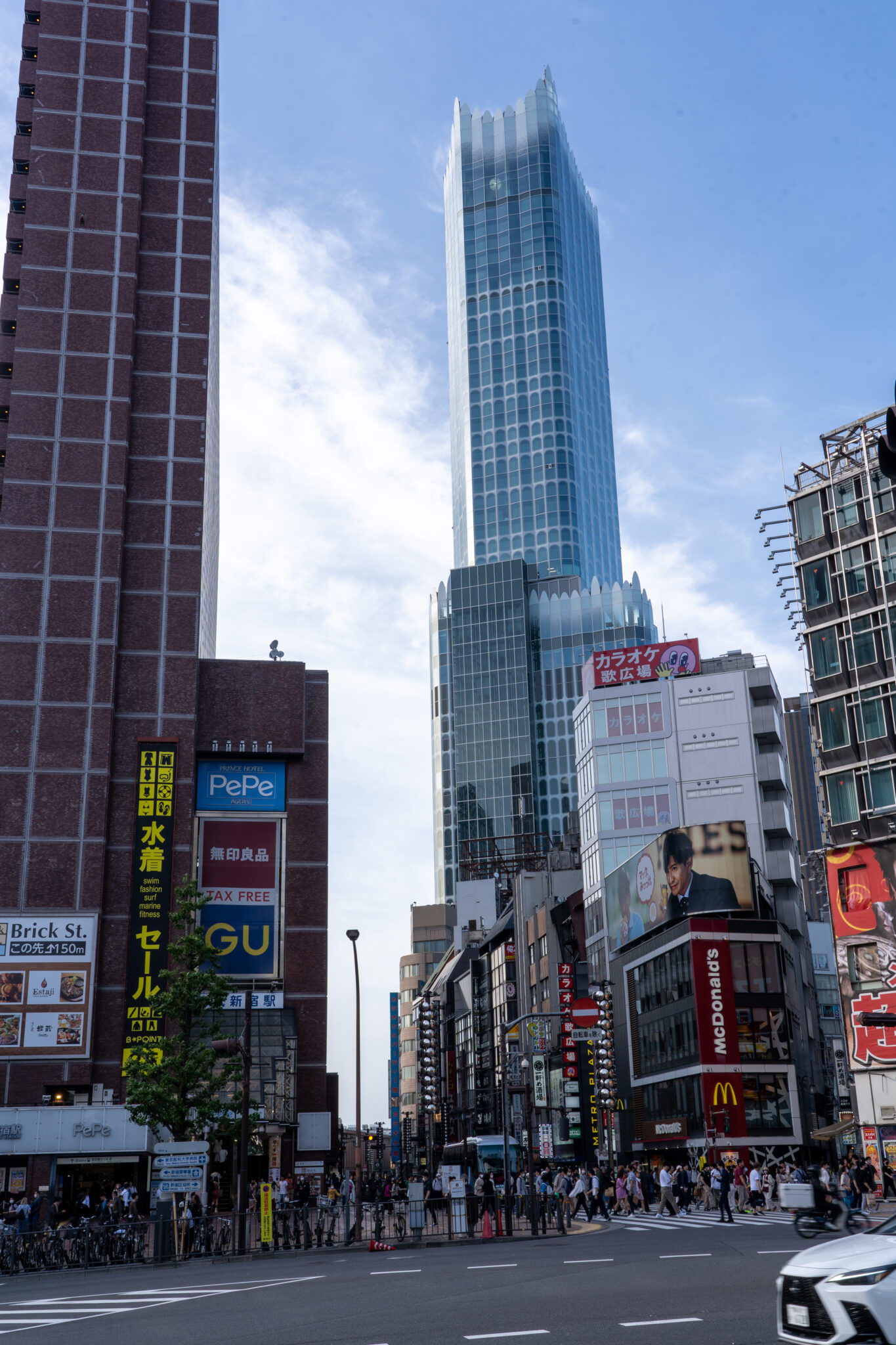Tokyu Kabukicho Tower | Traveling Japan
